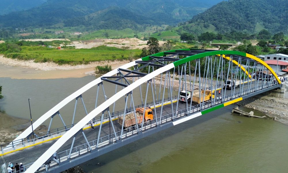 Prueba de carga superada: puente vehicular Namírez–Nambija Bajo entra ...